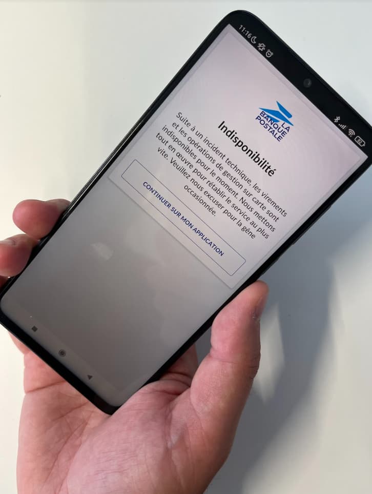 Cyberattaque contre la Banque Postale : l'attaque informatique toujours ...