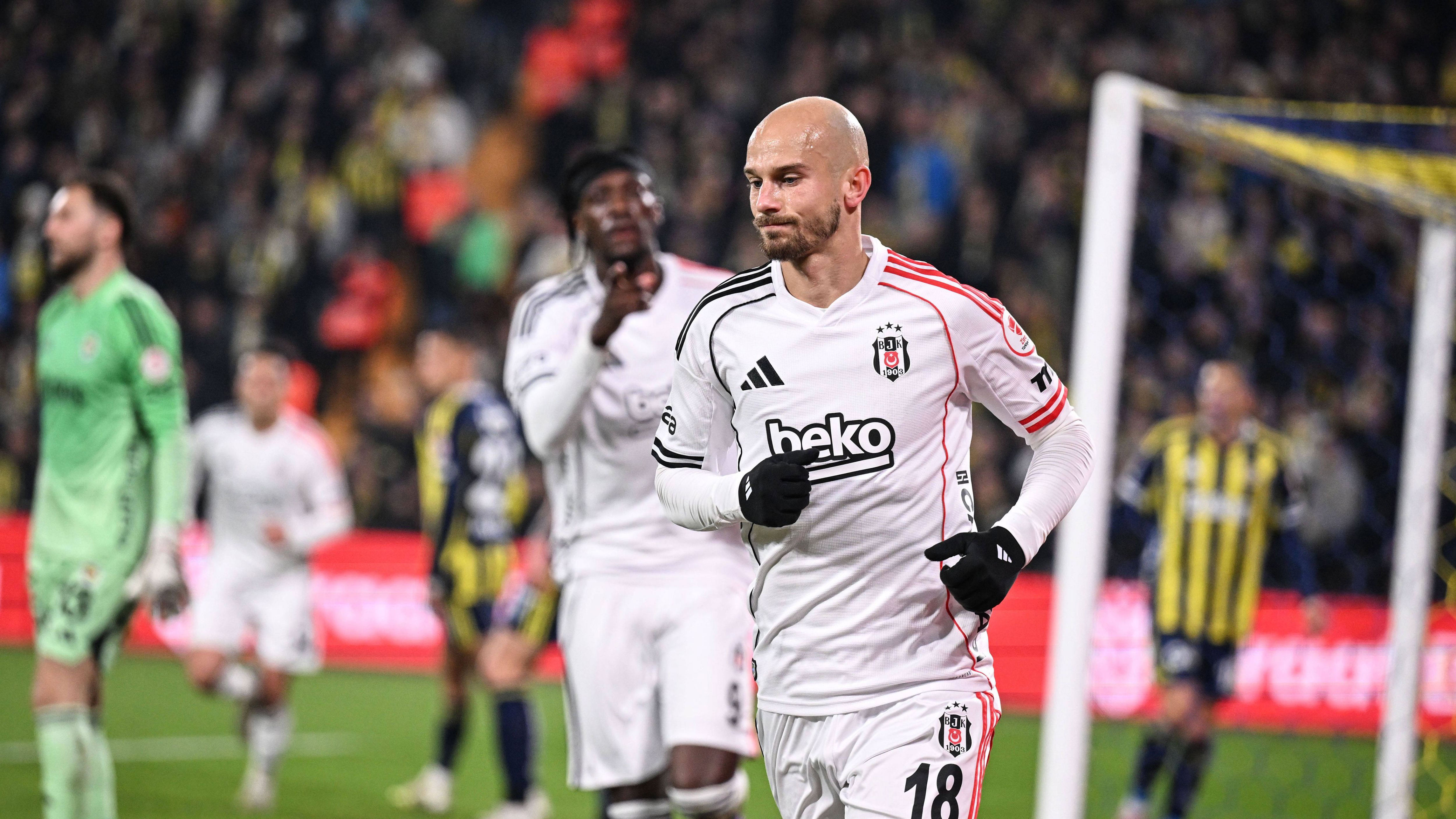 Václav Cerný is de grote held van Besiktas met winnende goal in ...