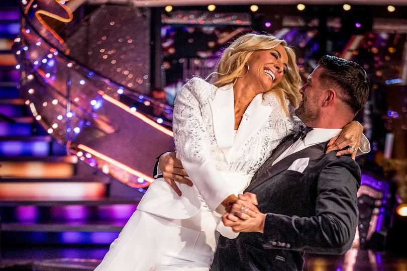 Tess Daly's final Strictly appearance as she wows judges with an ...
