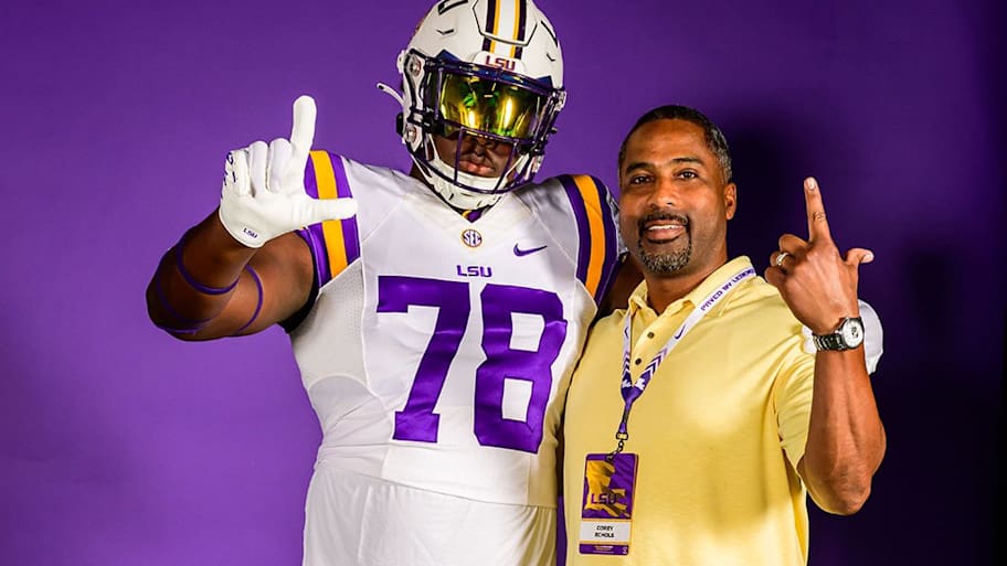 LSU football offensive weapon, former four-star prospect set to enter ...
