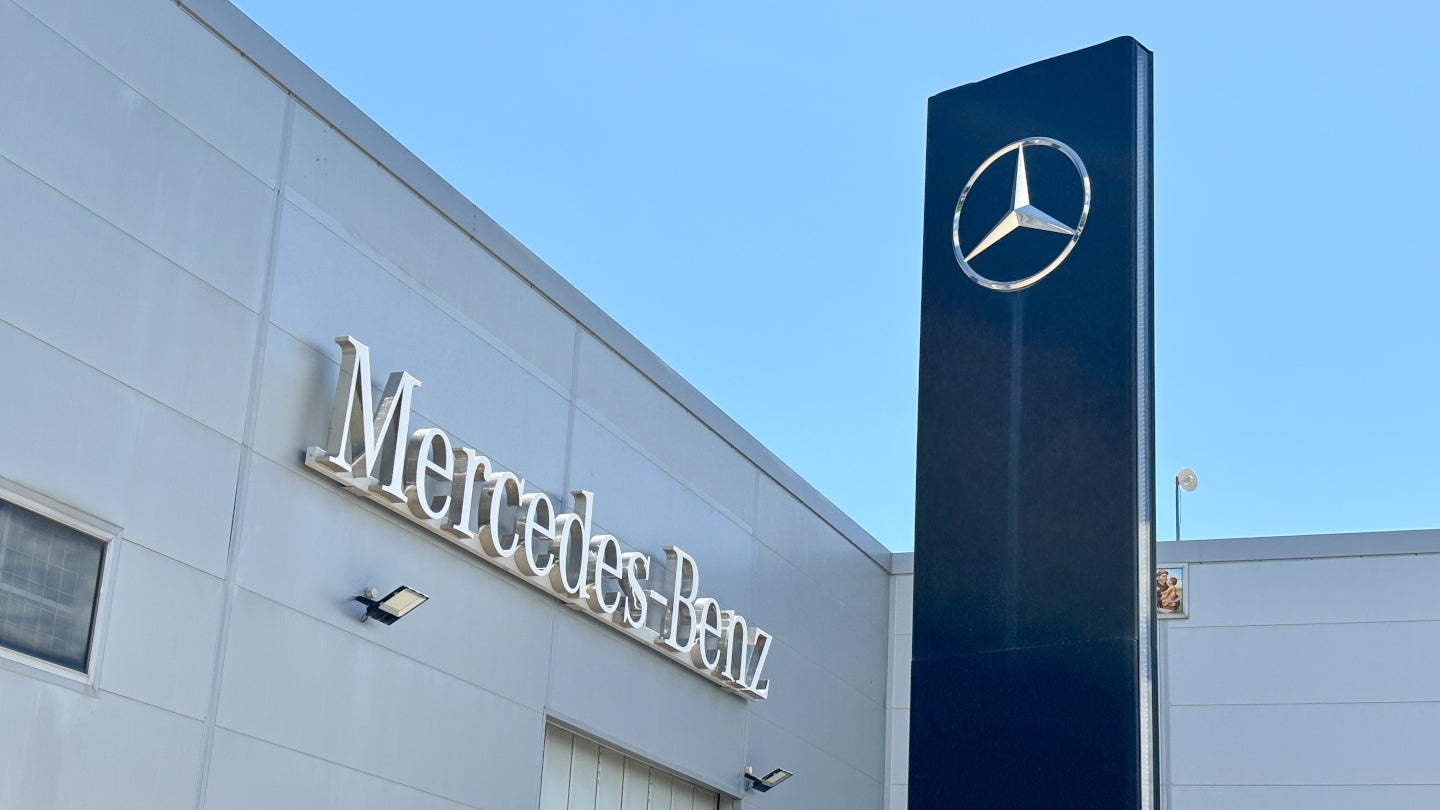 Mercedes-Benz to pay $149.6m in US diesel emissions settlement