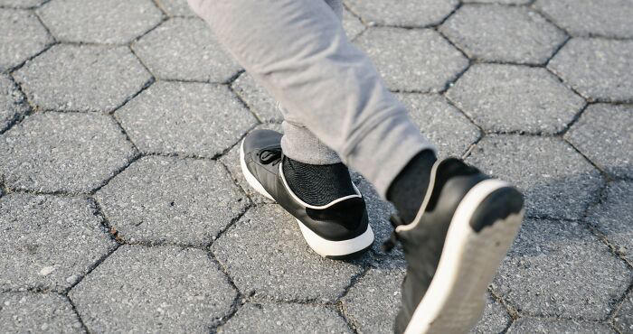 People are sharing 34 basic and genius safety tips everyone should know