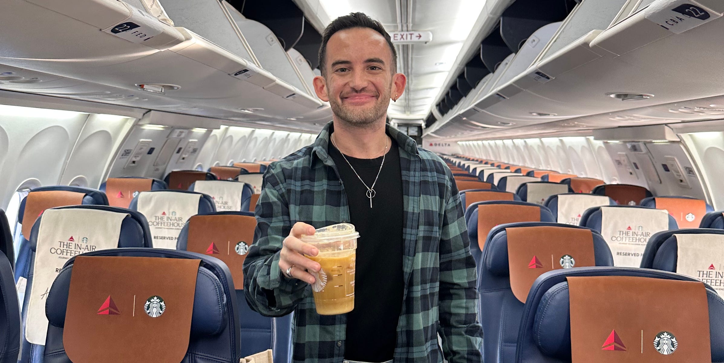 I scored a seat on Starbucks and Delta's in-air coffeehouse—here's what ...