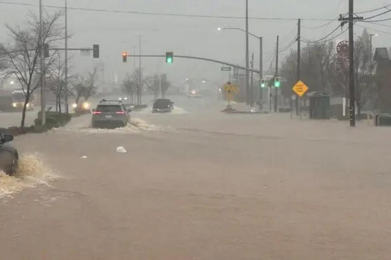 Dramatic map shows evacuation warnings for Los Angeles ahead of major ...
