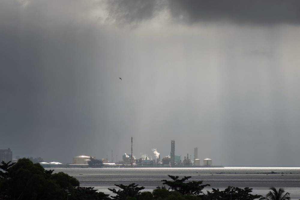 Johor residents urged to stay alert amid continuous rain warning
