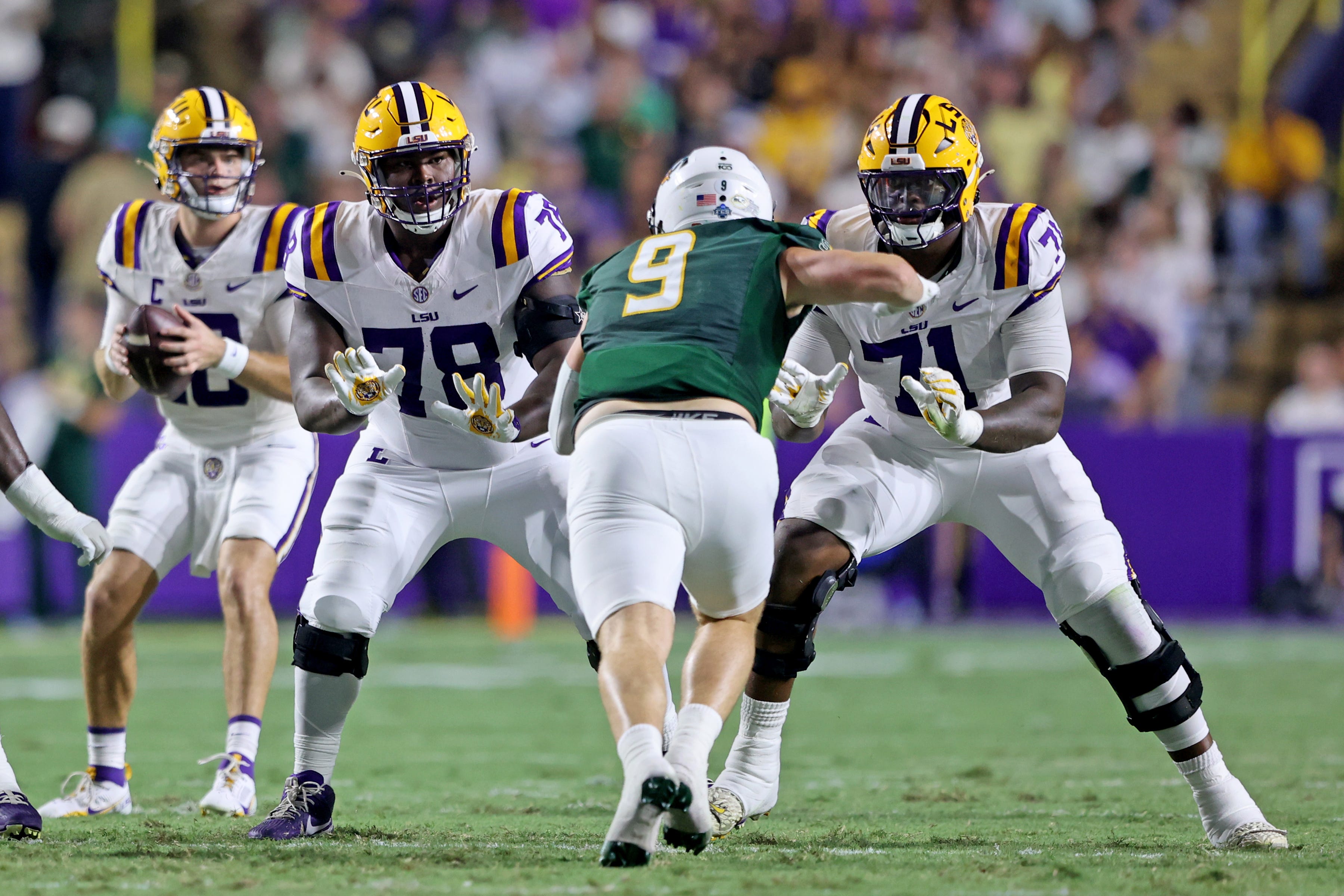 Former Texas A&M commit and LSU OL will enter the transfer portal