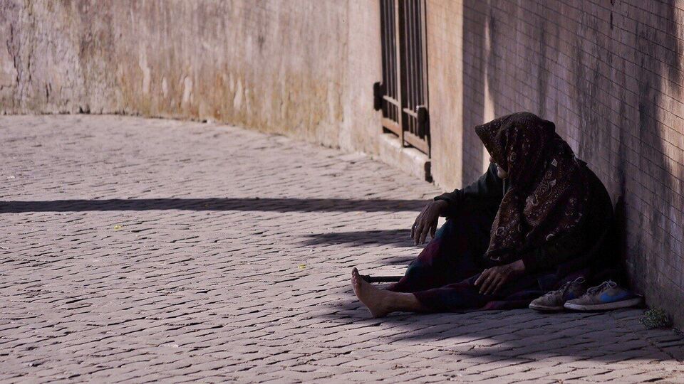 Pakistan embarrassed, bans beggars from travelling abroad: Where are ...
