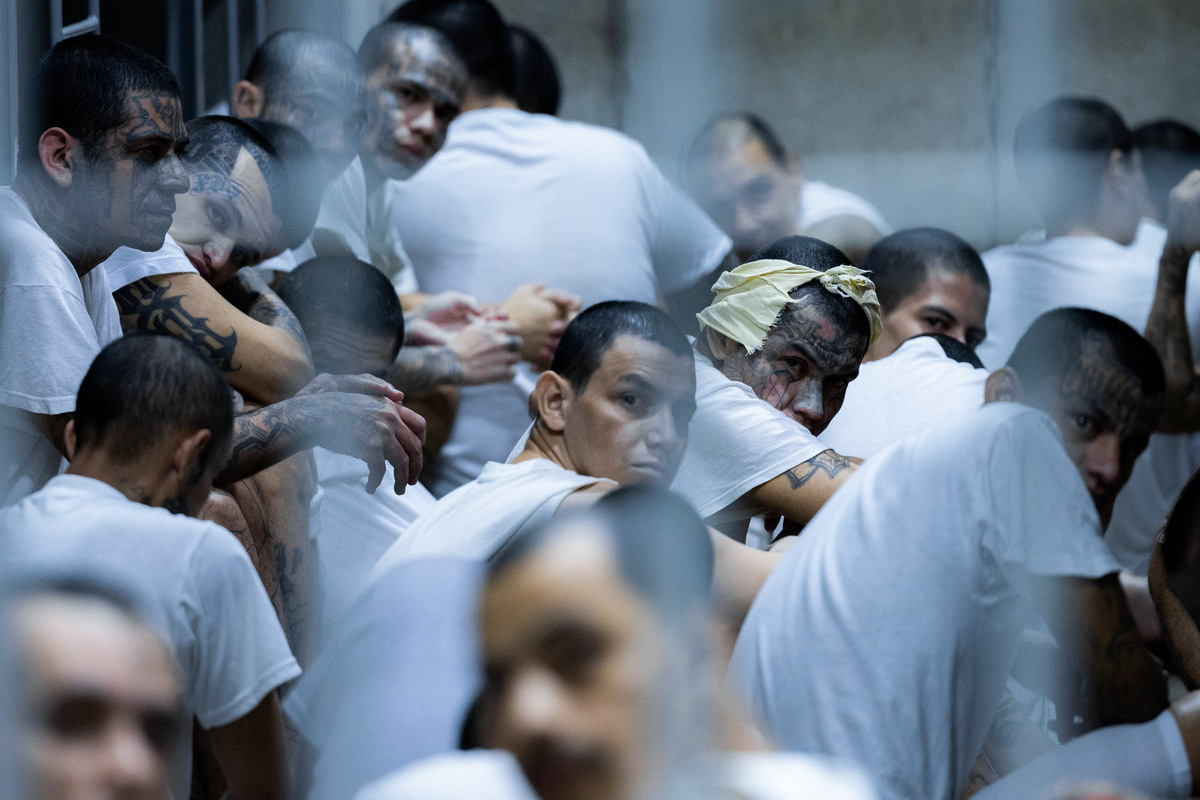 Trump's deportation of Venezuelans under Alien Enemies Act upheld in ...