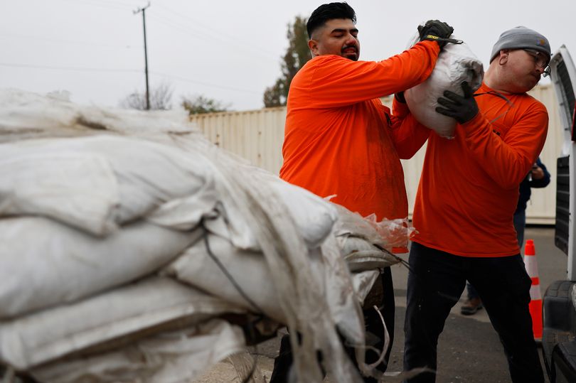 Dramatic map shows evacuation warnings for Los Angeles ahead of major ...