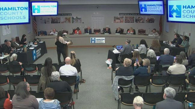 Hamilton County Schools' book removal reignites debate over age ...