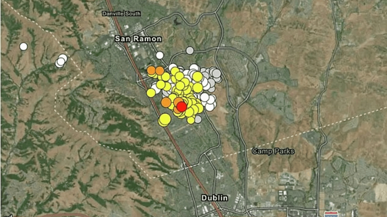 Californian city rocked by hundreds of earthquakes as locals fear 'Big ...