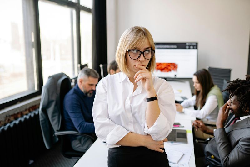 12 signs your coworkers secretly can't stand you