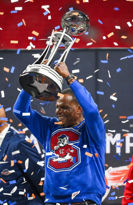 South Carolina State University flag to fly atop State House to ...