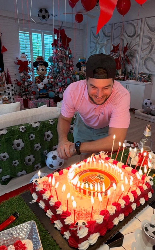 JoJo Siwa shares birthday message for boyfriend Chris Hughes