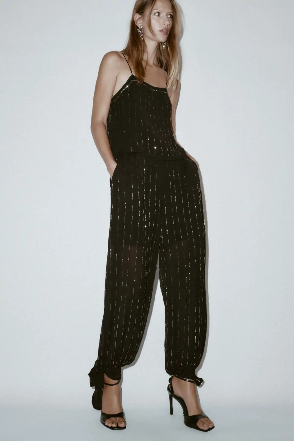 De qué color vestirte esta Nochevieja para atraer a la suerte, según Benita