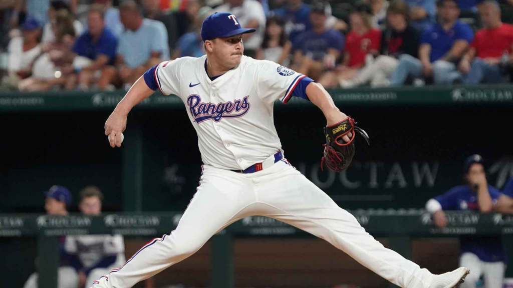 Cubs add reliever with 2.99 career ERA