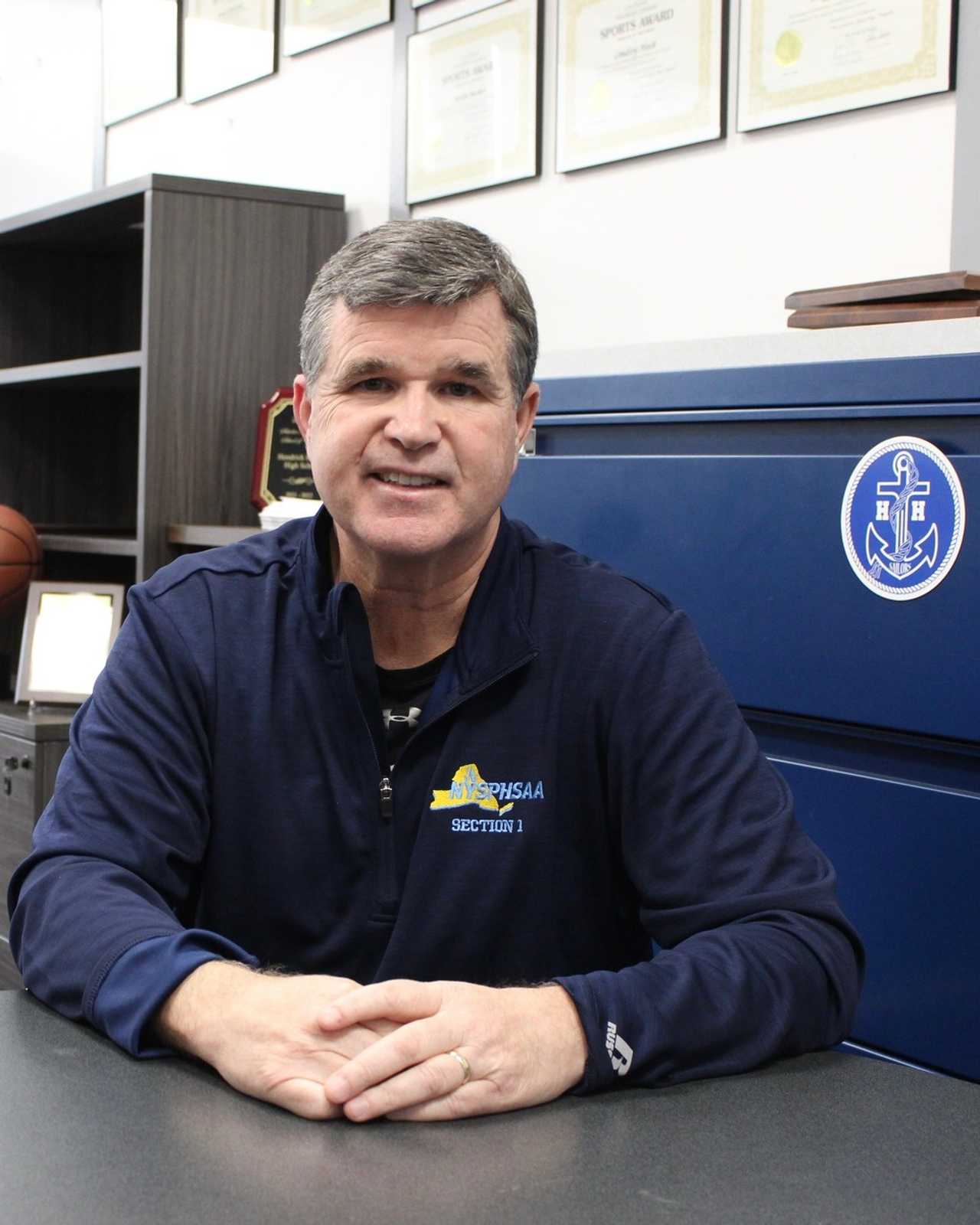Longtime athletic director steps down after over 3 decades at ...