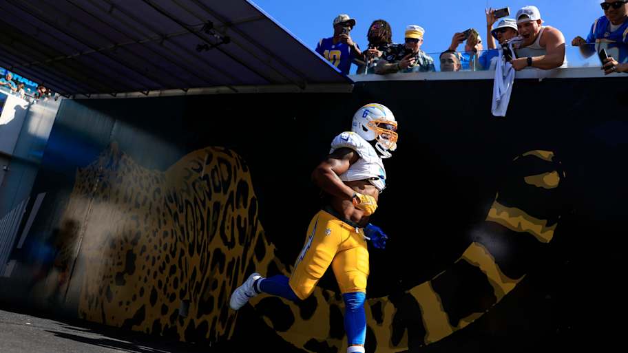 Chargers make smart roster move after Perryman suspension, Vidal injury