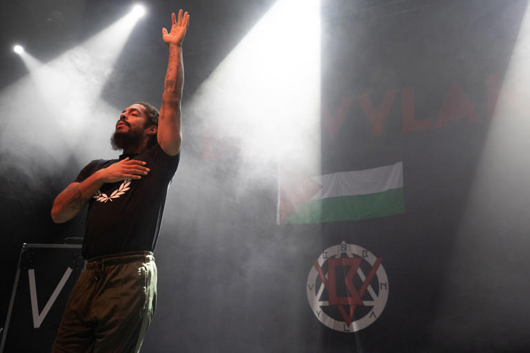 Bob Vylan won’t face charges for “Death to the IDF” chant