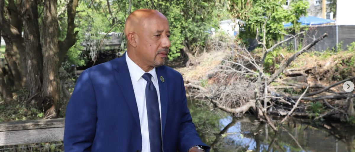 Dominican-born Massachusetts mayor can literally barely speak English