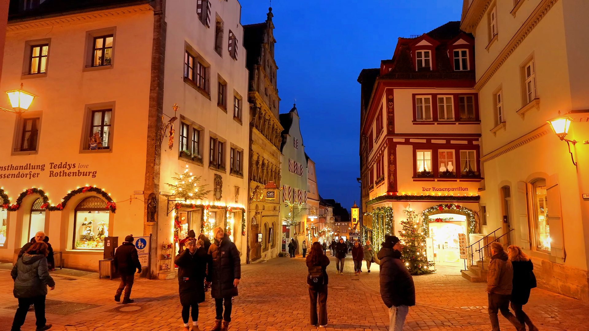 Rothenburg ob der Tauber: Fairytale Christmas market (4K)