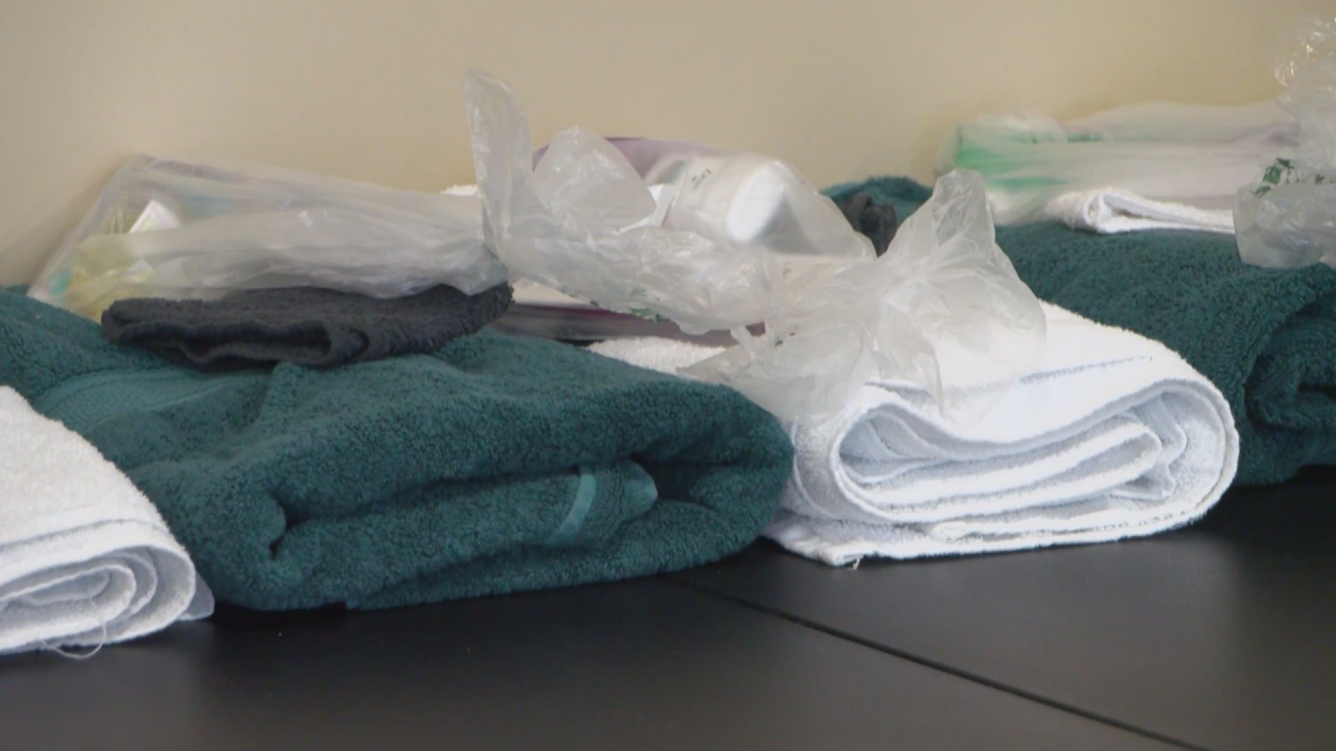 Code Blue shelters in need of linens, blankets | 28/22 News