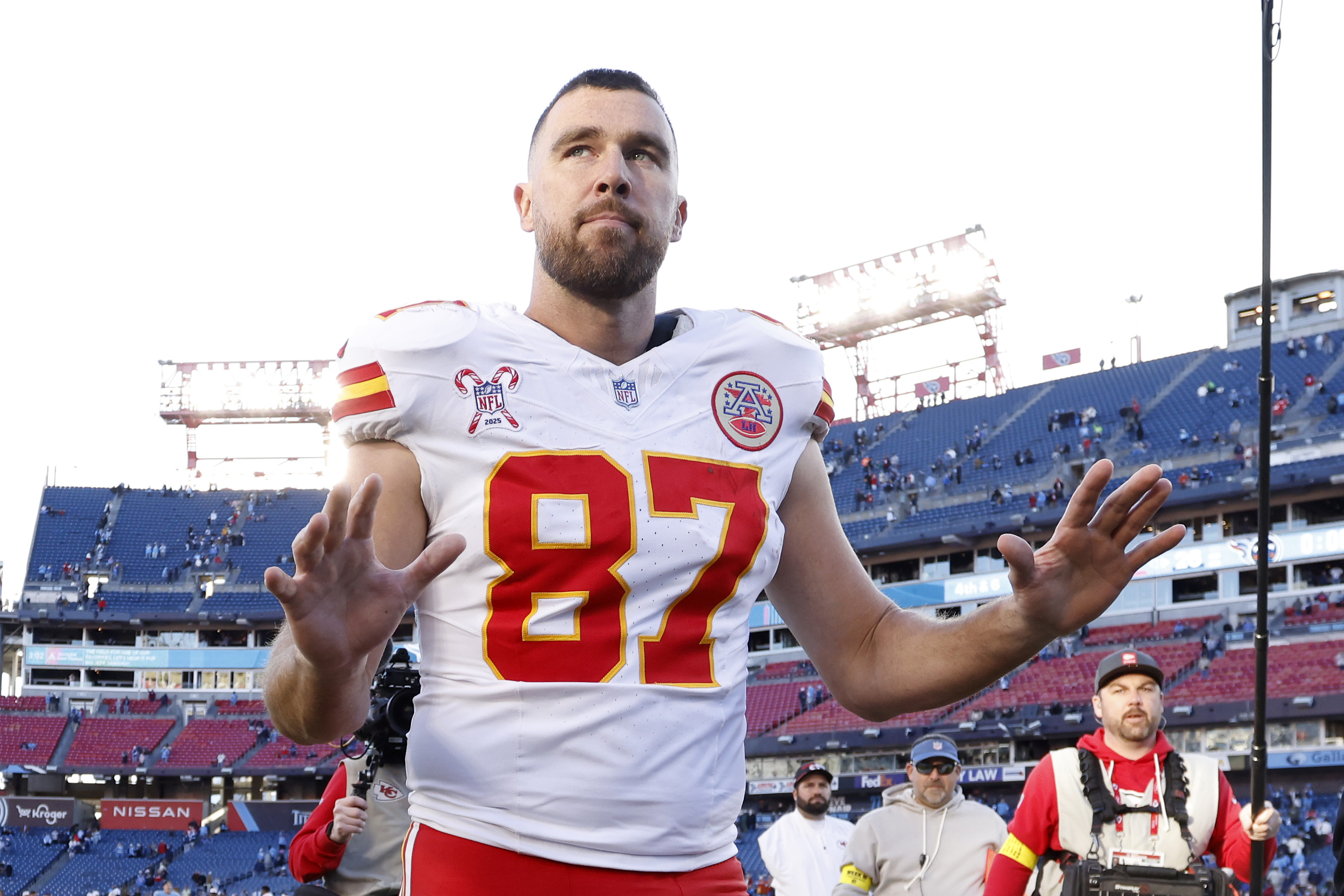 Chiefs coach sends strong message on Travis Kelce amid retirement talk