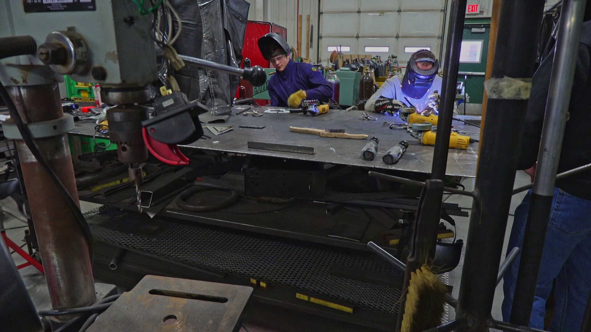 Franklin-Simpson High School welding teacher builds community landmarks ...