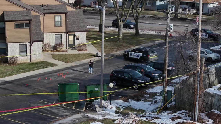 Oak Creek fatal shooting; 1 dead, police investigate