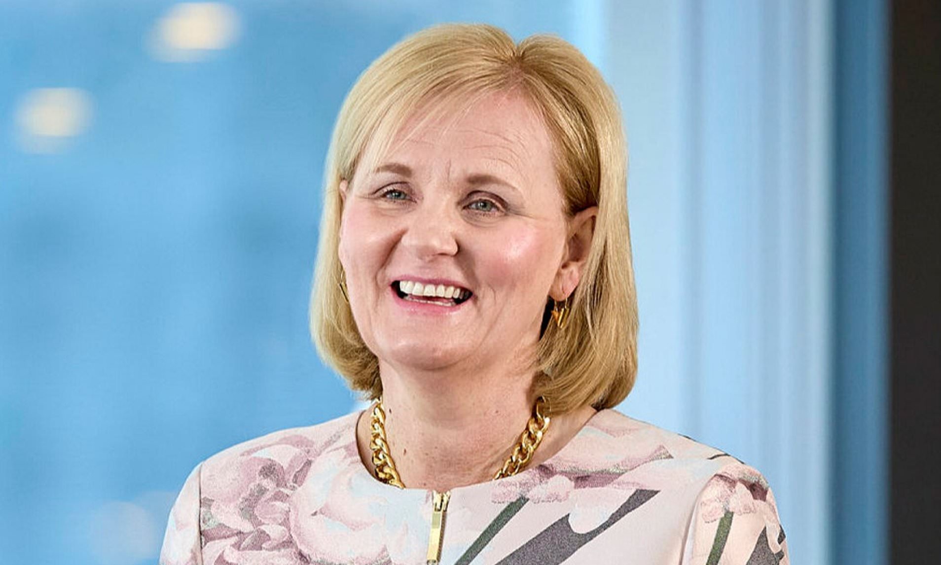 Aviva staff land £58,000 Christmas jackpot as shares surge under boss ...