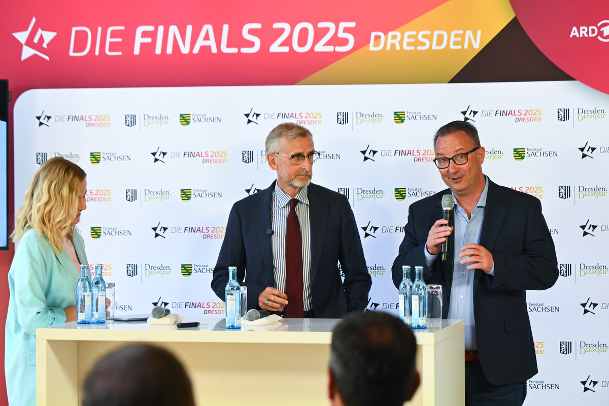 Innenminister Schuster spendiert eine Million für Finals in Dresden