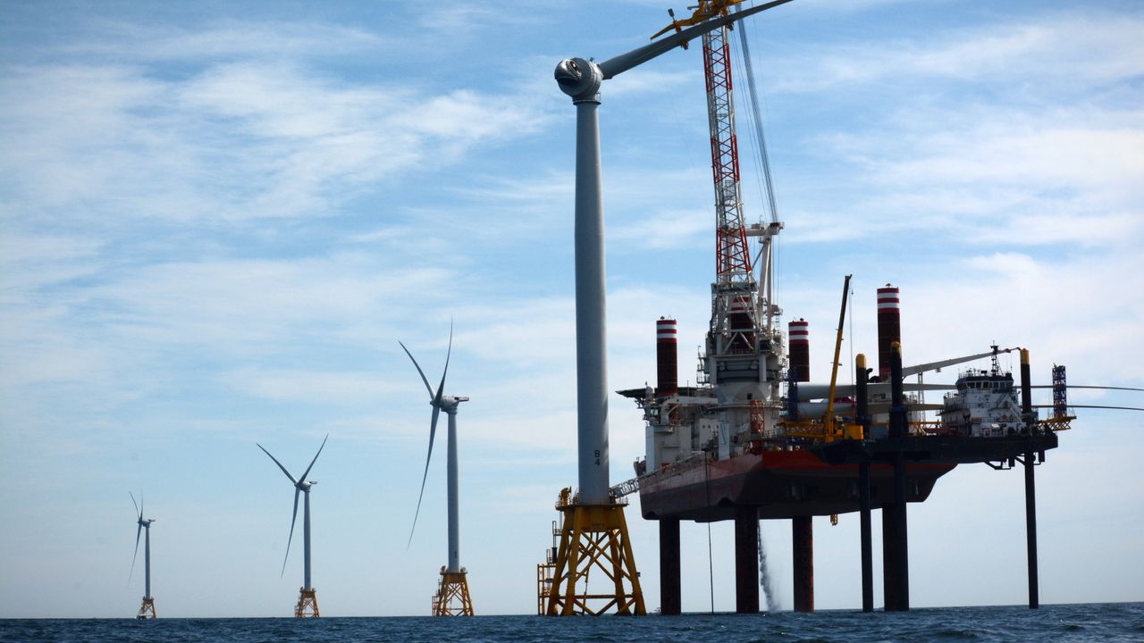 Trump halts wind power projects, citing 'security'