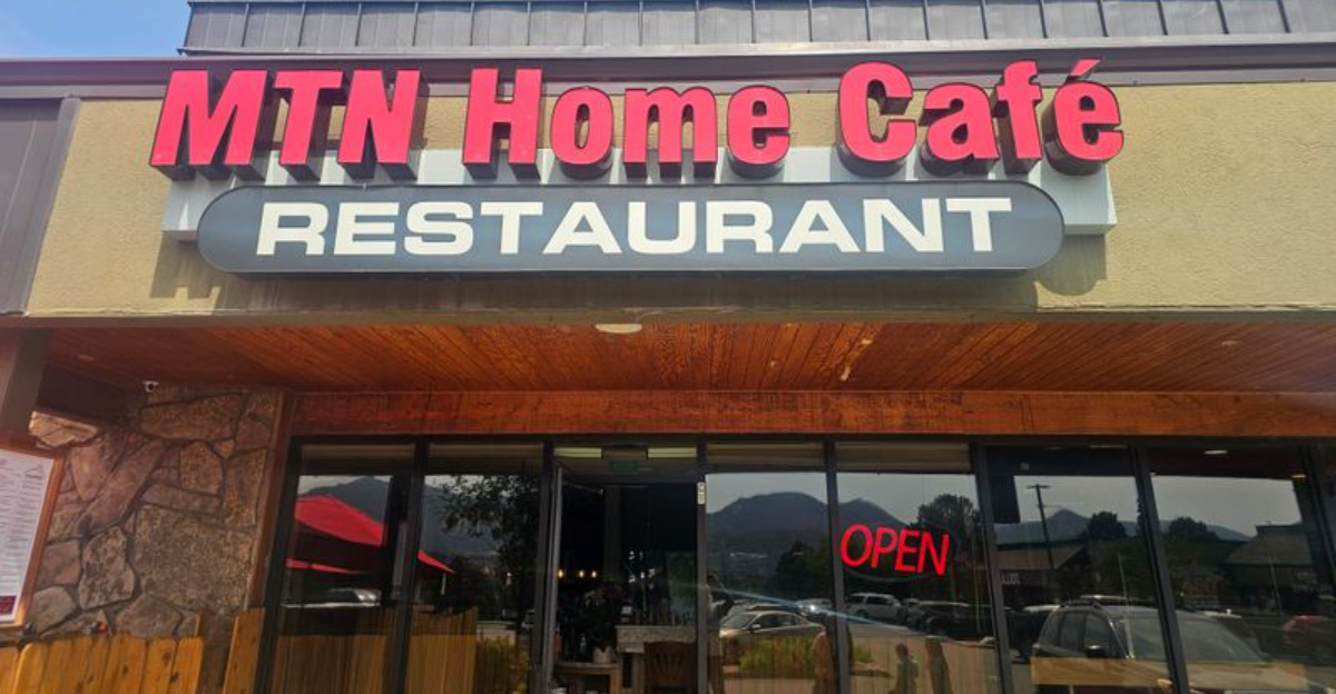 This mountain café in Colorado is famous for its must-try green chile