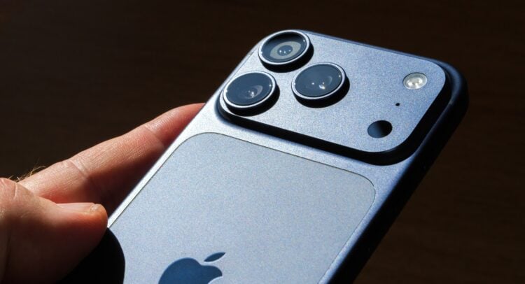 Demand for Apple’s (AAPL) iPhone 17 is starting to moderate, says ...