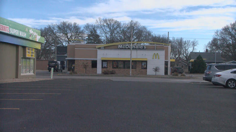 Man dies in 'freak accident' in McDonald's drive thru in Grand Island