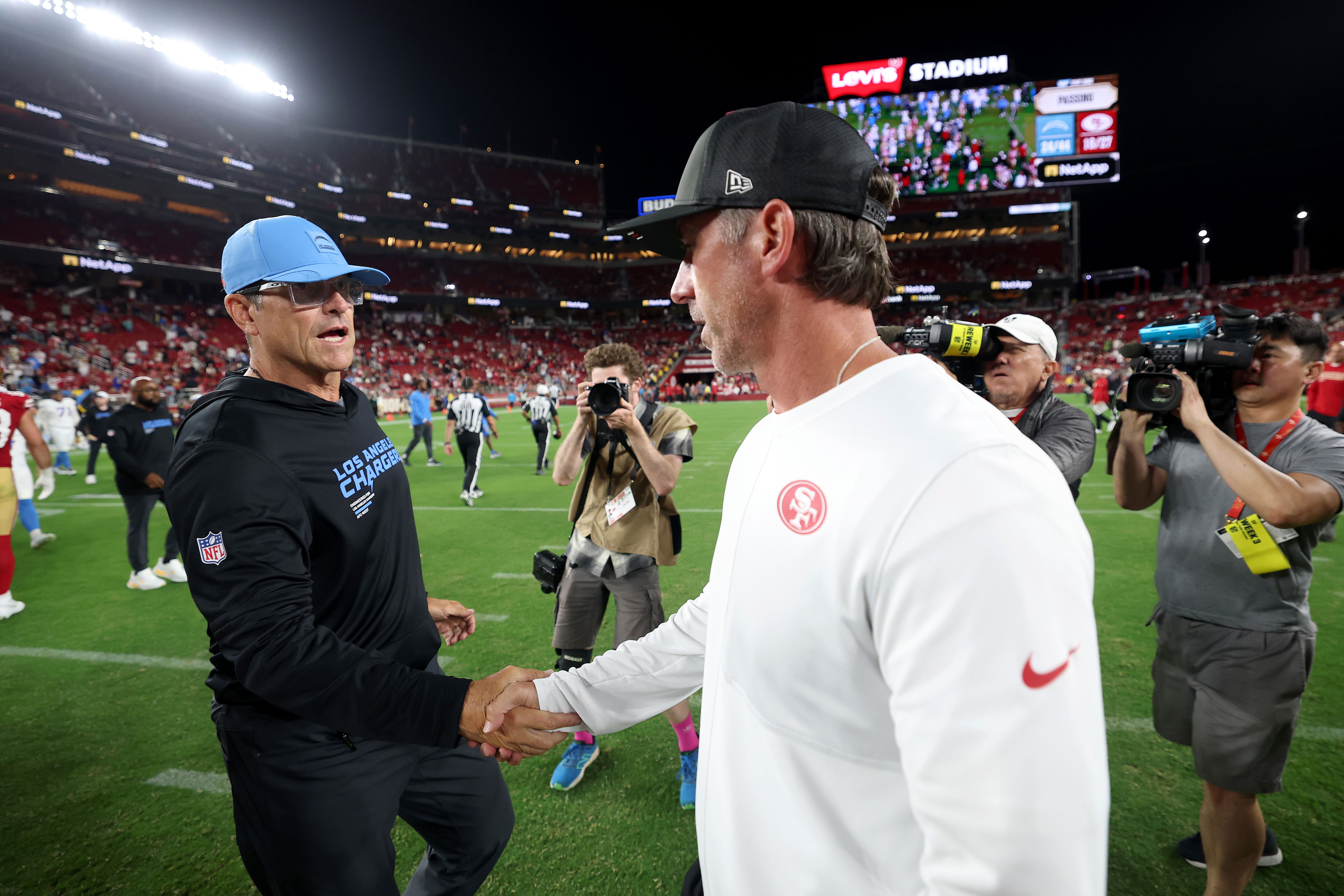 A Four Verts Christmas: Let's bring holiday cheer to QB-needy ...