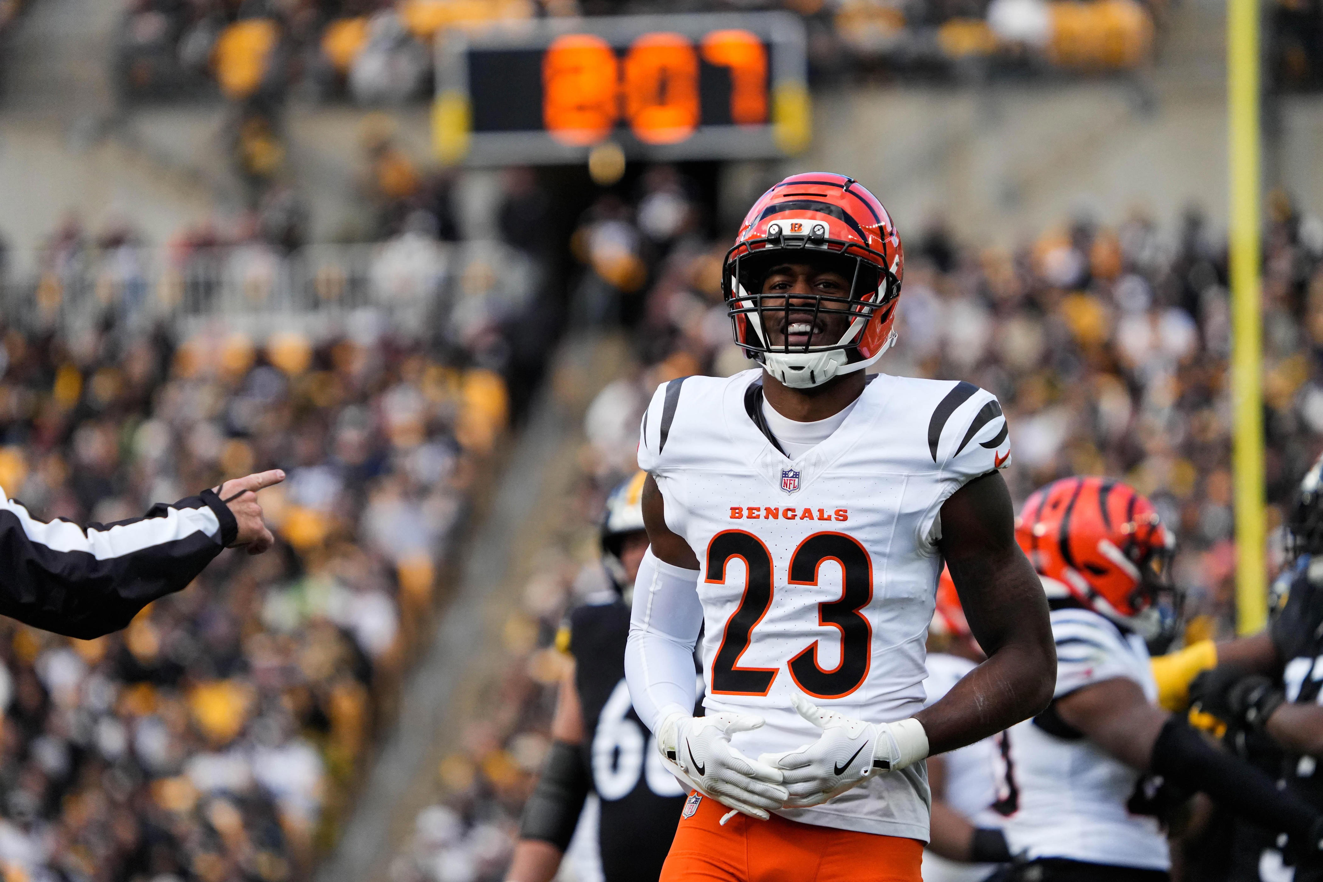 Bengals changes at key position produce results