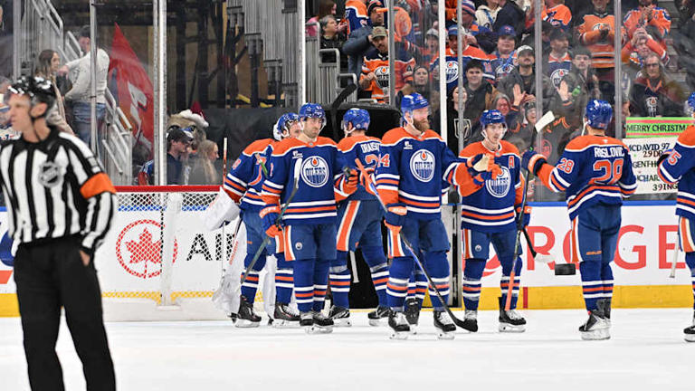 Connor McDavid leads red-hot Oilers into Battle of Alberta