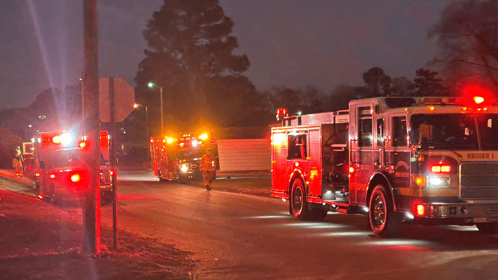 Fire crews battle active blaze on Bubba Boulevard in Pitt County ...