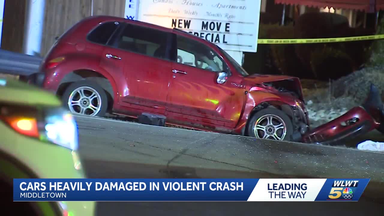 Police investigating multi-car crash in Middletown