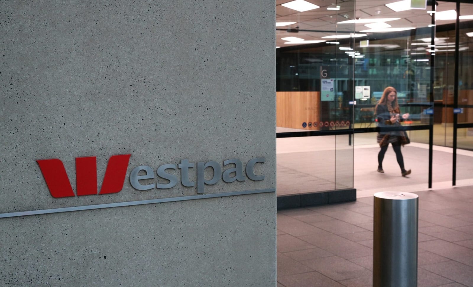 Westpac issues urgent Christmas warning as scams explode