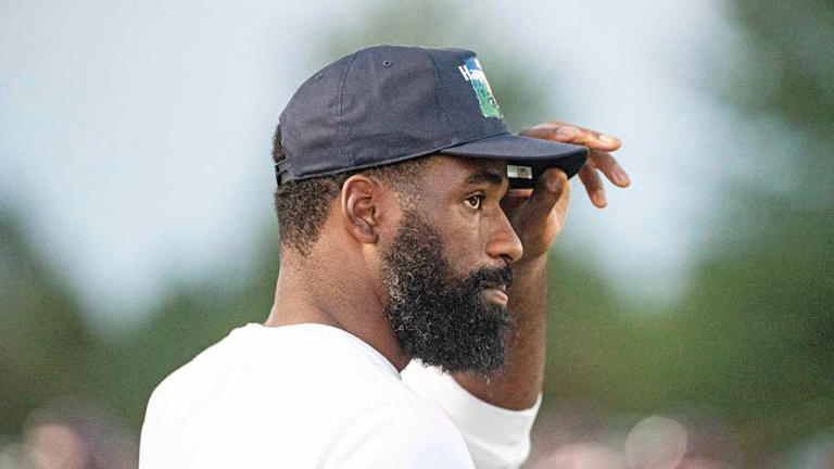 South Carolina football: Gamecocks name former Penn State DL Deion ...