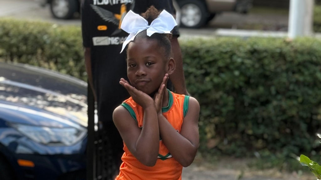 8-year-old Atlanta girl spending Christmas in the hospital after being ...