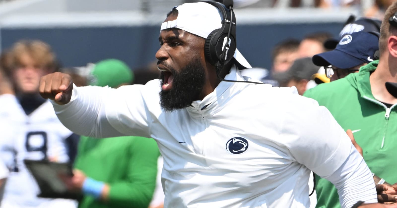 South Carolina expected to hire Penn State DL coach Deion Barnes, per ...