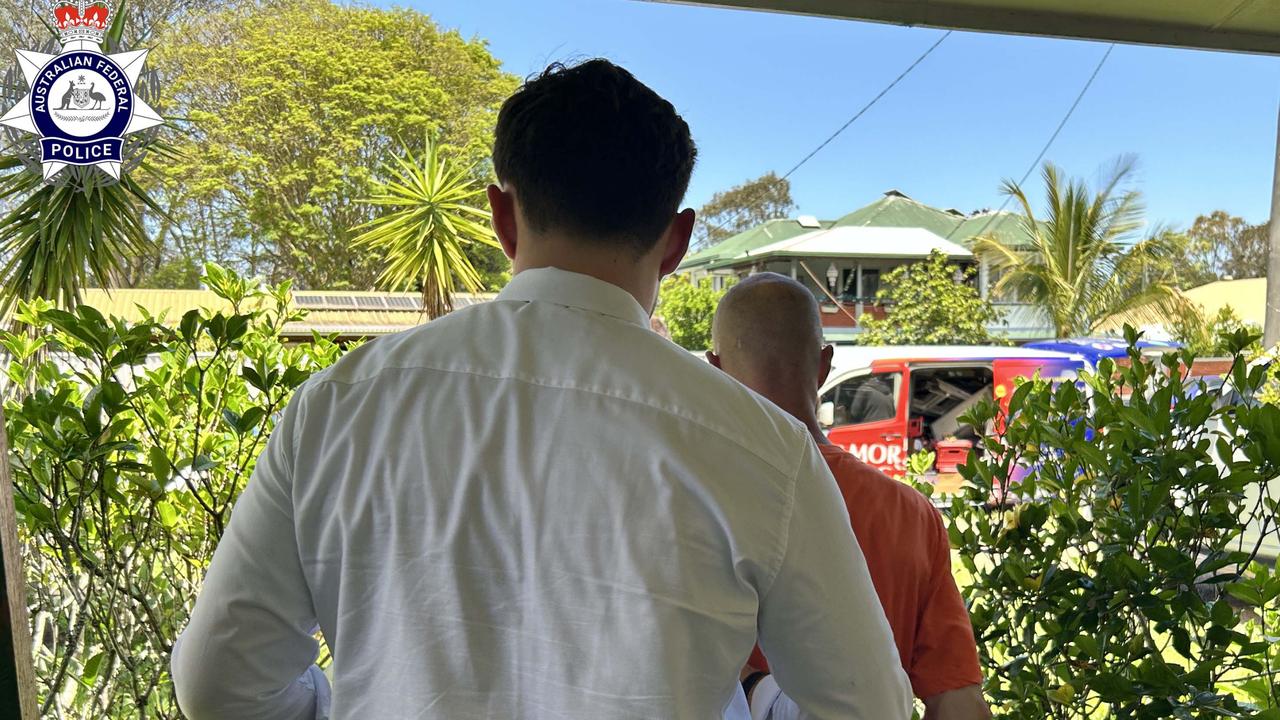 UK man 'can leave' Australia after Nazi act