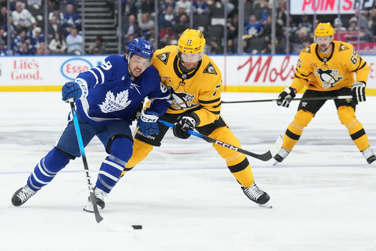 William Nylander's 4 points lift Maple Leafs over Penguins 6-3 ...