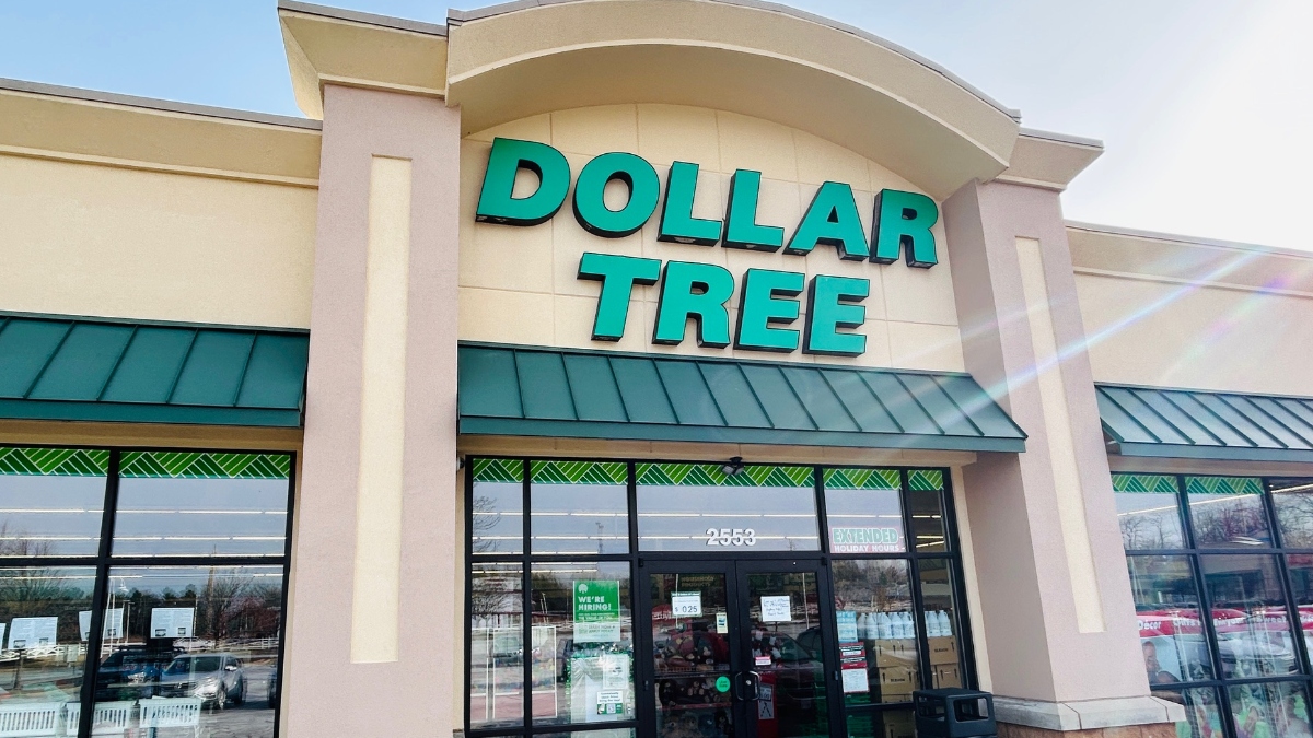 These Dollar Tree New Year's finds are under $2. Your party awaits!