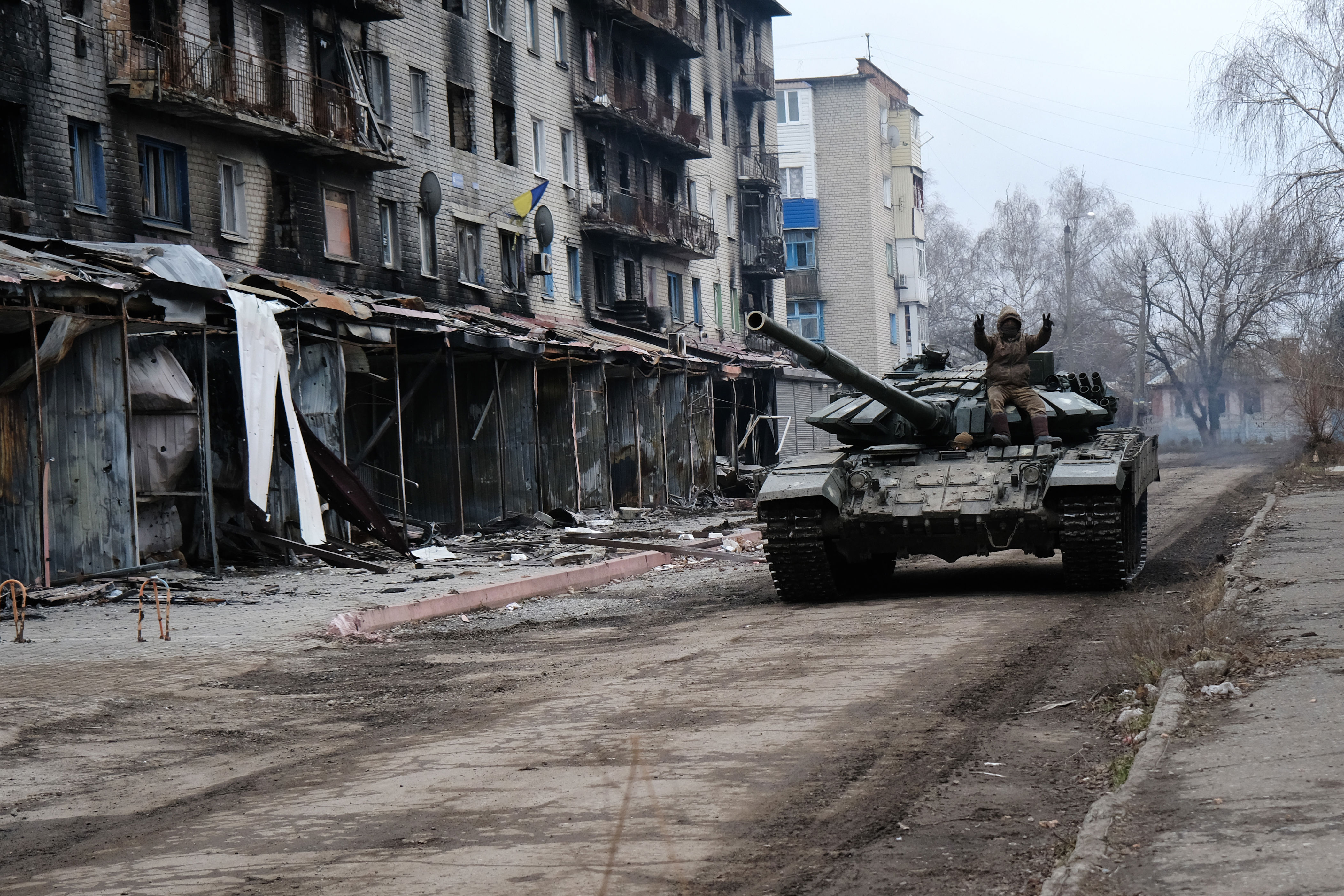 Russian forces seize embattled Siversk town as Ukrainian troops withdraw