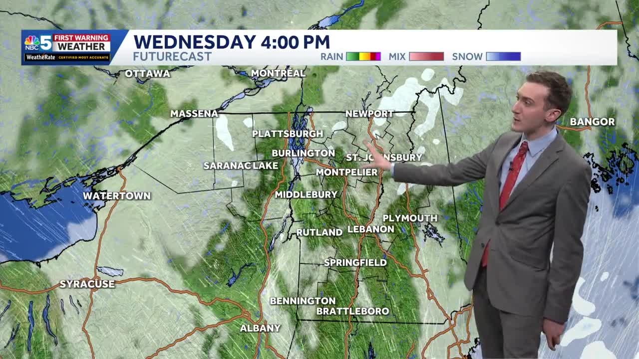 Lingering mountain snow showers on Christmas Eve in Vermont (12-23-25)