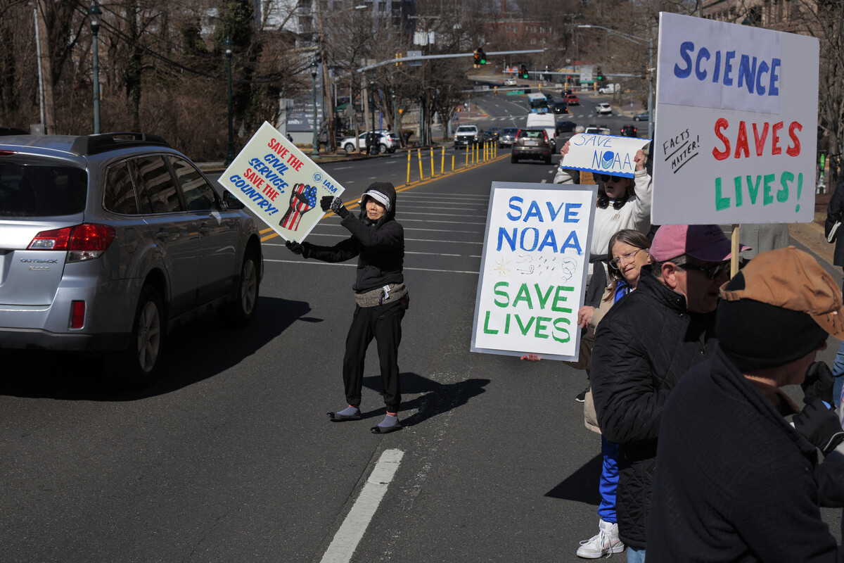 NOAA climate agency stops tracking costly natural disasters in latest ...